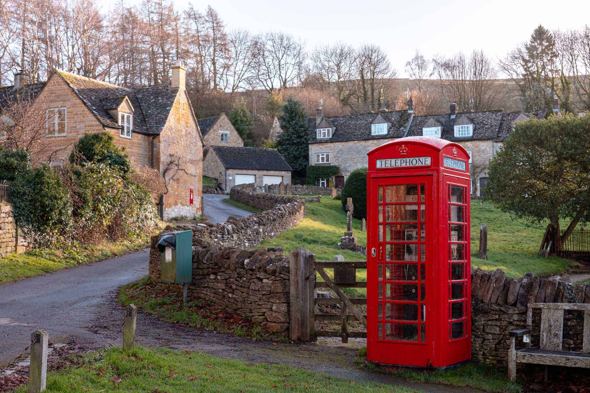 🏘️ 41 Prettiest English Villages: Postcard-Perfect UK Getaways