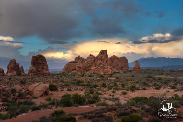 🏜 The Windows (Arches NP): Hiking & Photography Guide (2024)