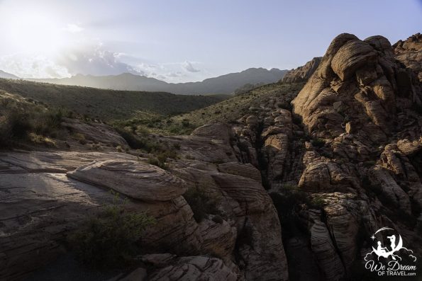 Red Rock Canyon Scenic Drive: Best Stops, Hikes & Permit Info