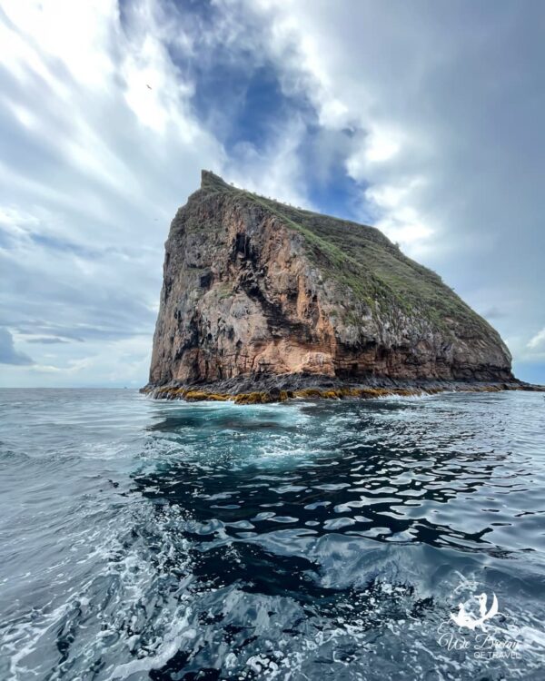 🤿 Isla Pinzon Ultimate Guide: Why & How to Visit (2024)